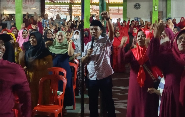 Amar Nurmansyah Kukuhkan Relawan Brang Rea – penapewarta.com